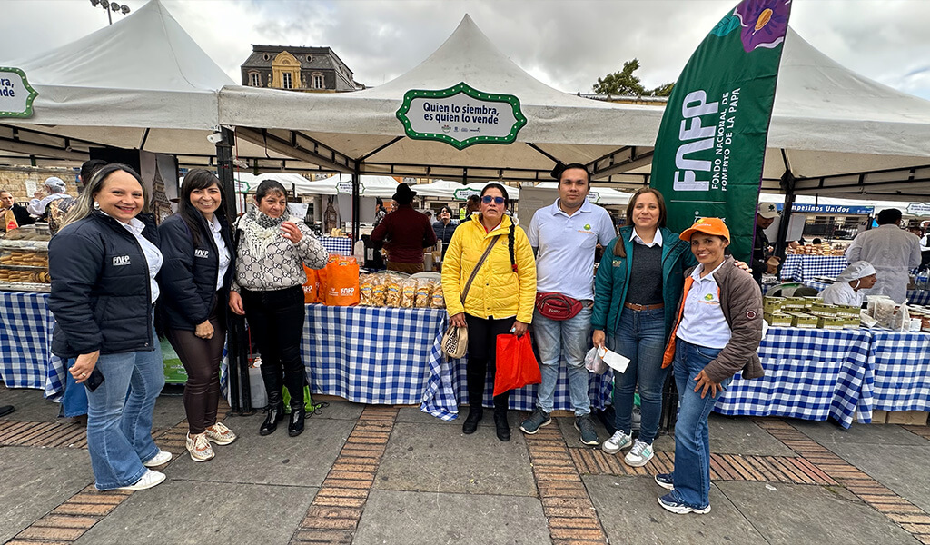 Evento de divulgación del FNFP con Productores Plaza de Bolivar ...